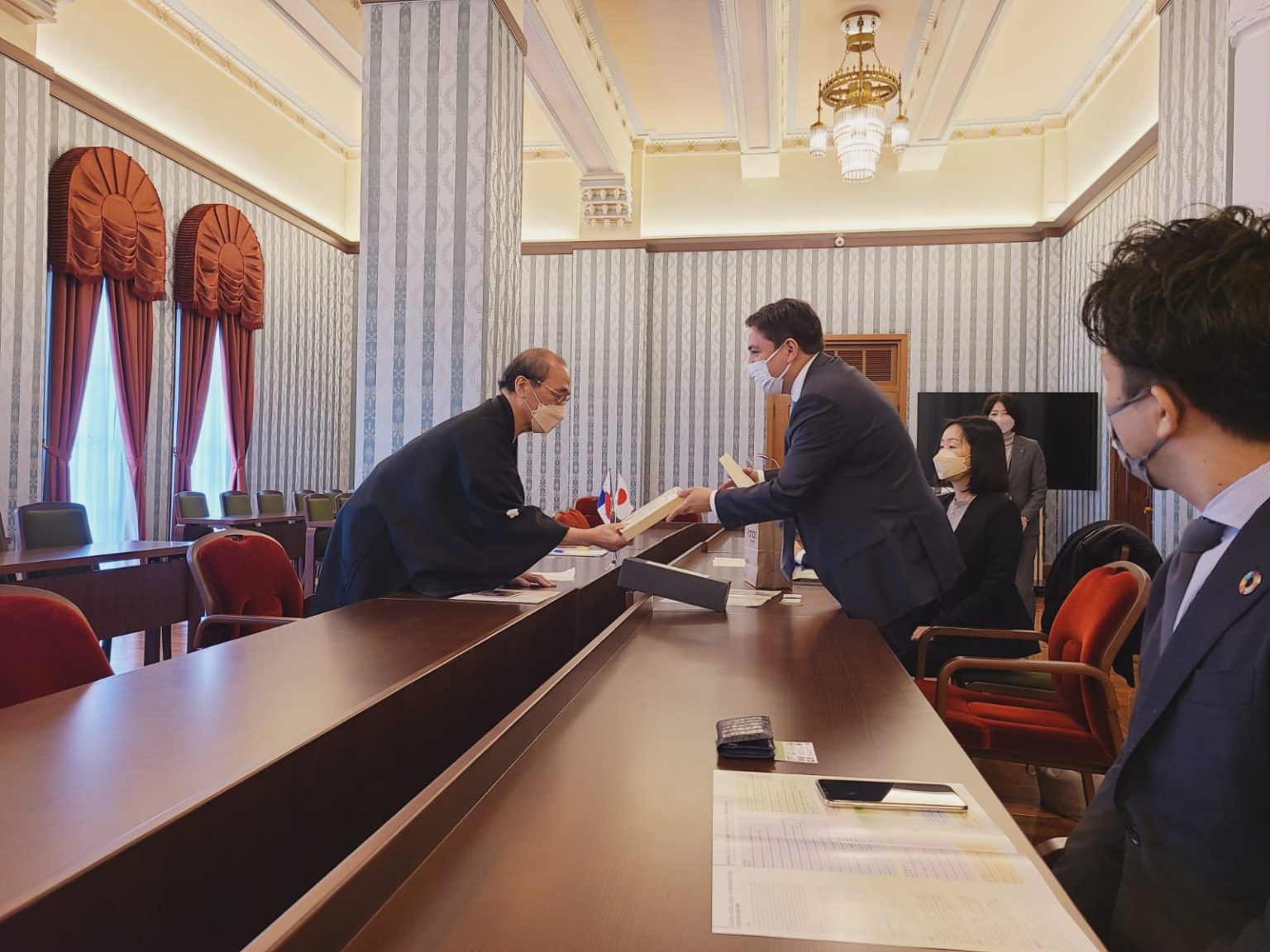 Consul General of Panama made a courtesy call to the Mayor of the City ...