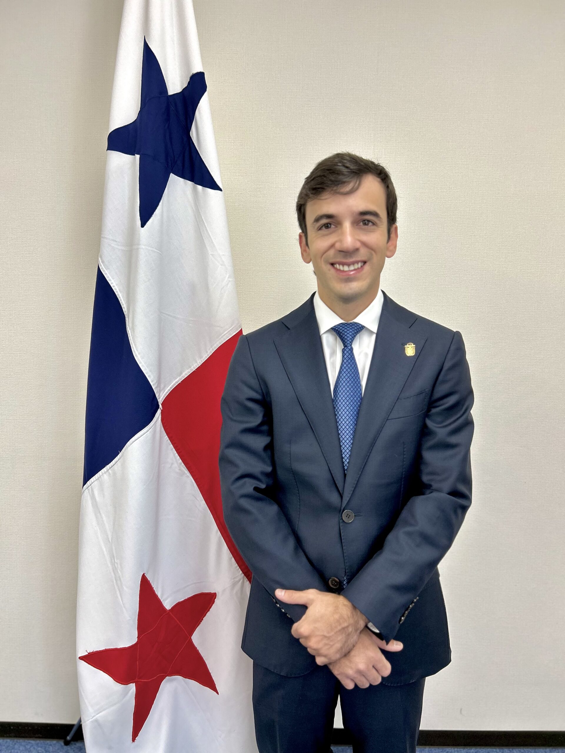 Our Consular Team - Consulado General de Panama en Kobe, Japón